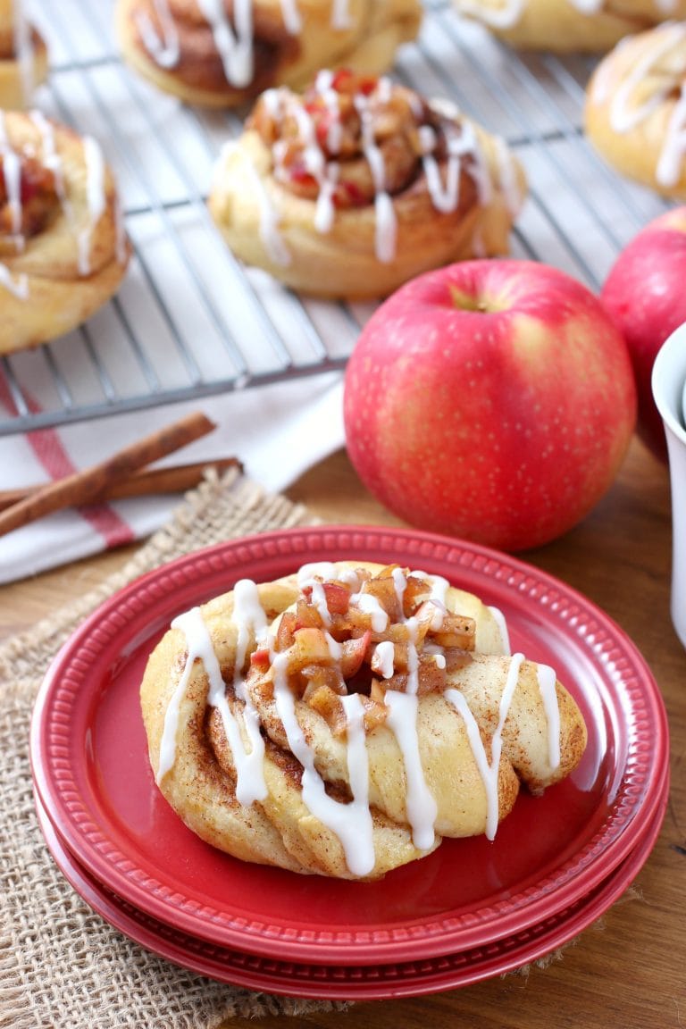 Apple Pie Filled Cinnamon Twists - A Kitchen Addiction