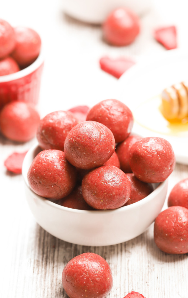 Strawberry Vanilla Protein Bites - A Kitchen Addiction