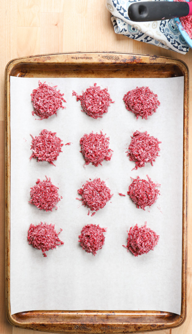 Raspberry Coconut Macaroons - A Kitchen Addiction